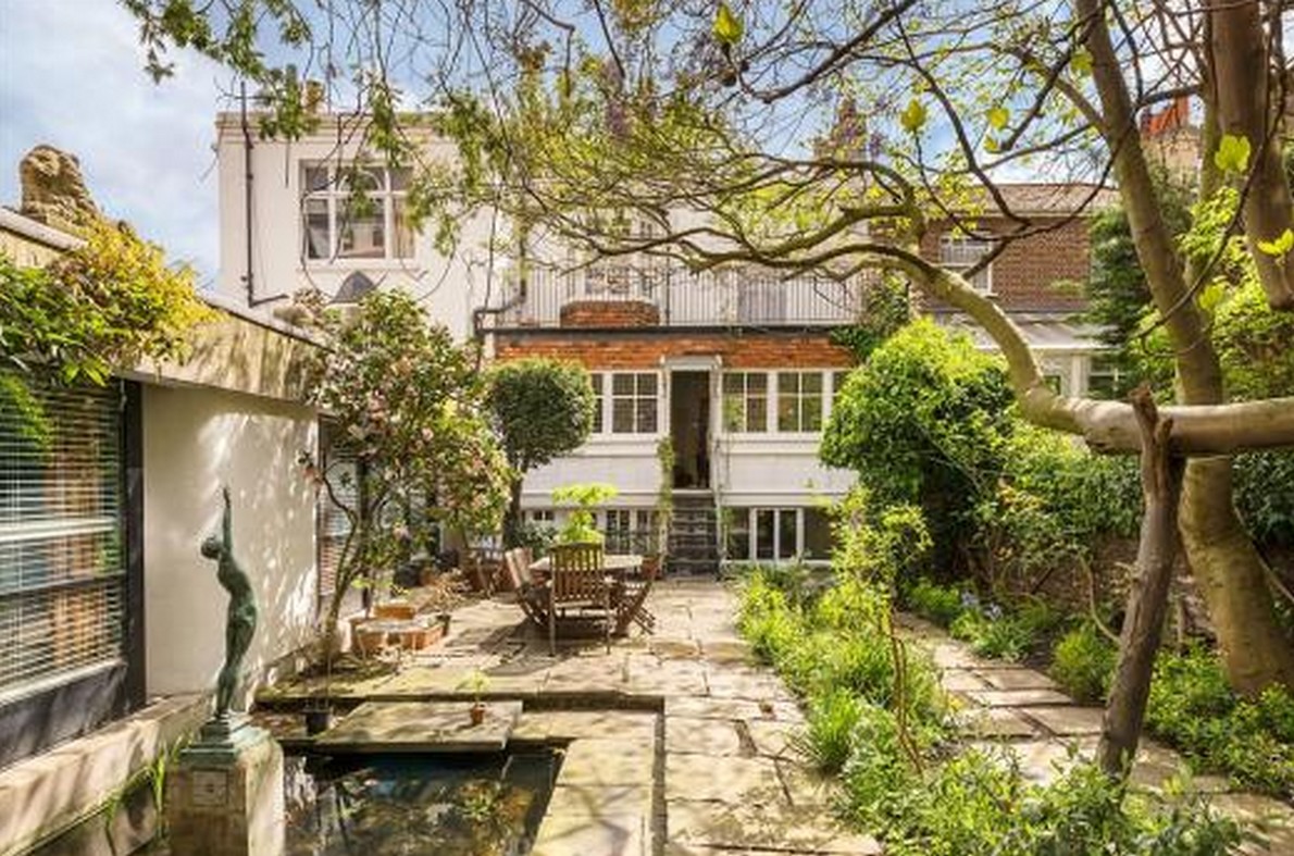 La casa dove è nato il racconto di “Peter Pan” è in vendita per 10 ...