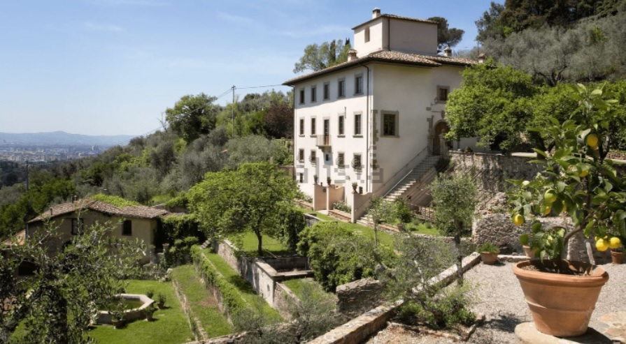 Villa Campari, sul Lago Maggiore la residenza da sogno dell'ex ...