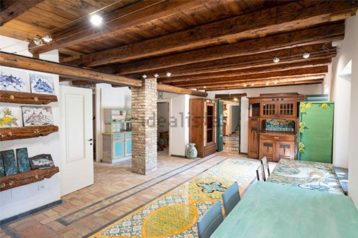 Villa rustica in vendita — idealista/news