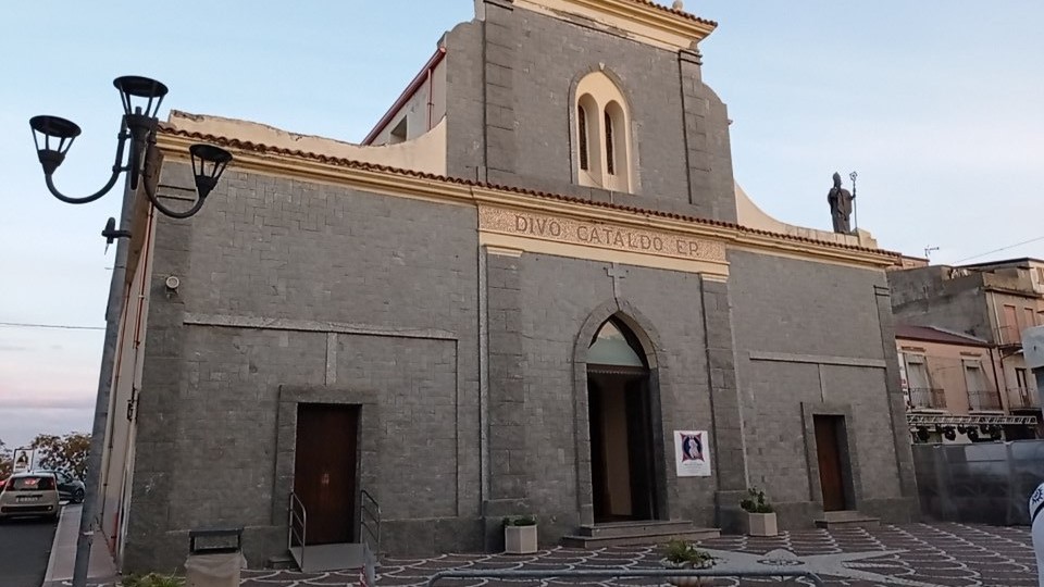 Cosa vedere a Cirò Marina: lungomare, spiagge, dintorni — idealista/news