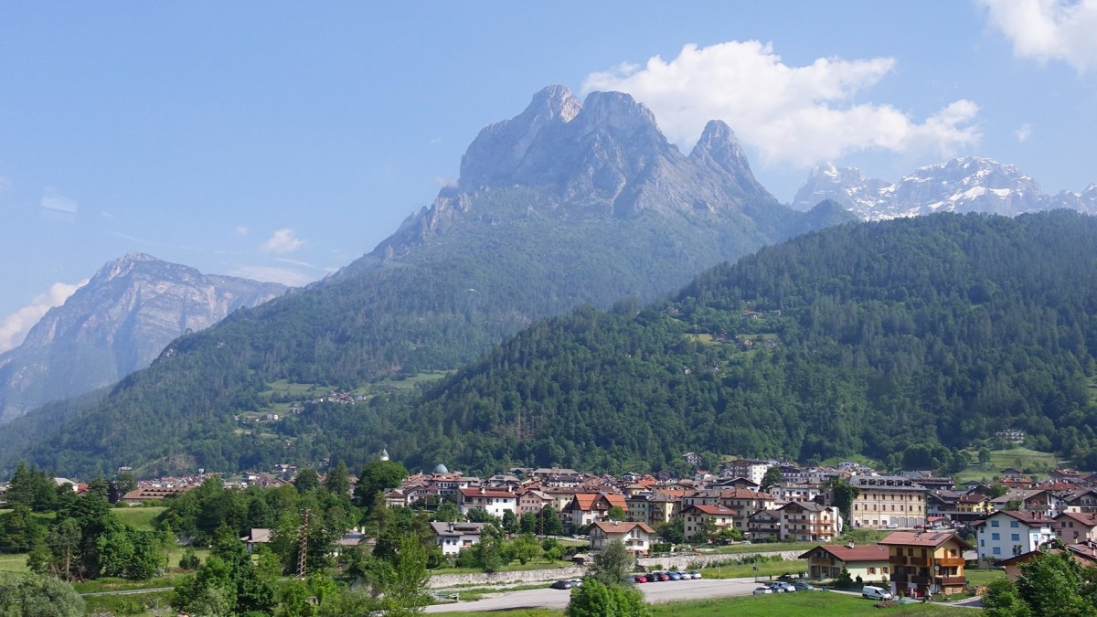 Vivere ad Agordo: migliori zone, costi, pro e contro — idealista/news