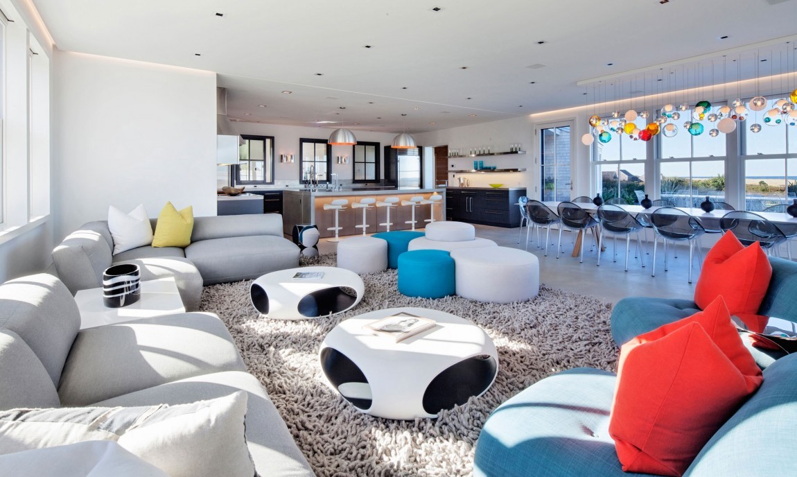 Case da sogno: un'abitazione sobria che nasconde interni colorati e ...