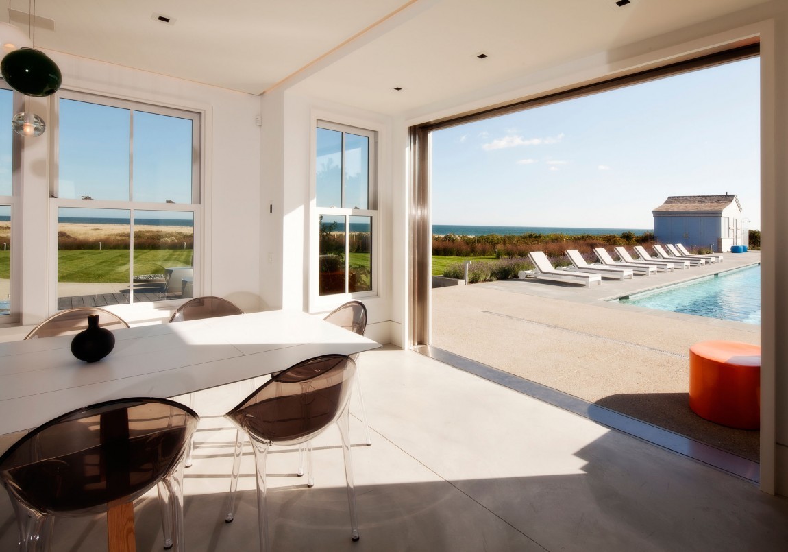 Case da sogno: un'abitazione sobria che nasconde interni colorati e ...