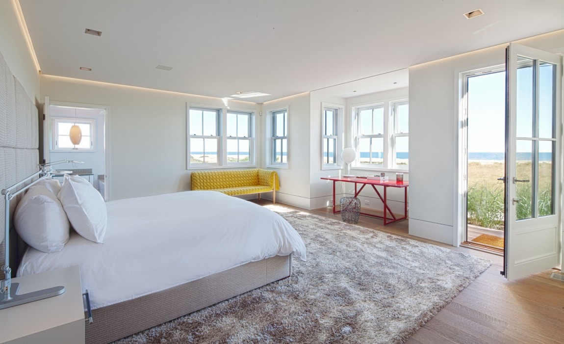 Case da sogno: un'abitazione sobria che nasconde interni colorati e ...