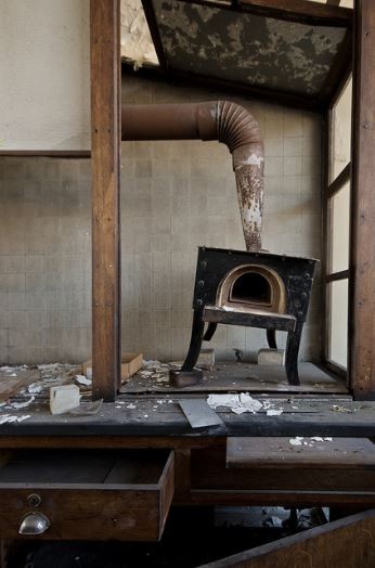 La bellezza dell’abbandono: le meravigliose immagini di un’università ...