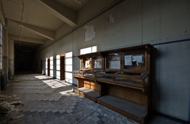 La bellezza dell’abbandono: le meravigliose immagini di un’università ...
