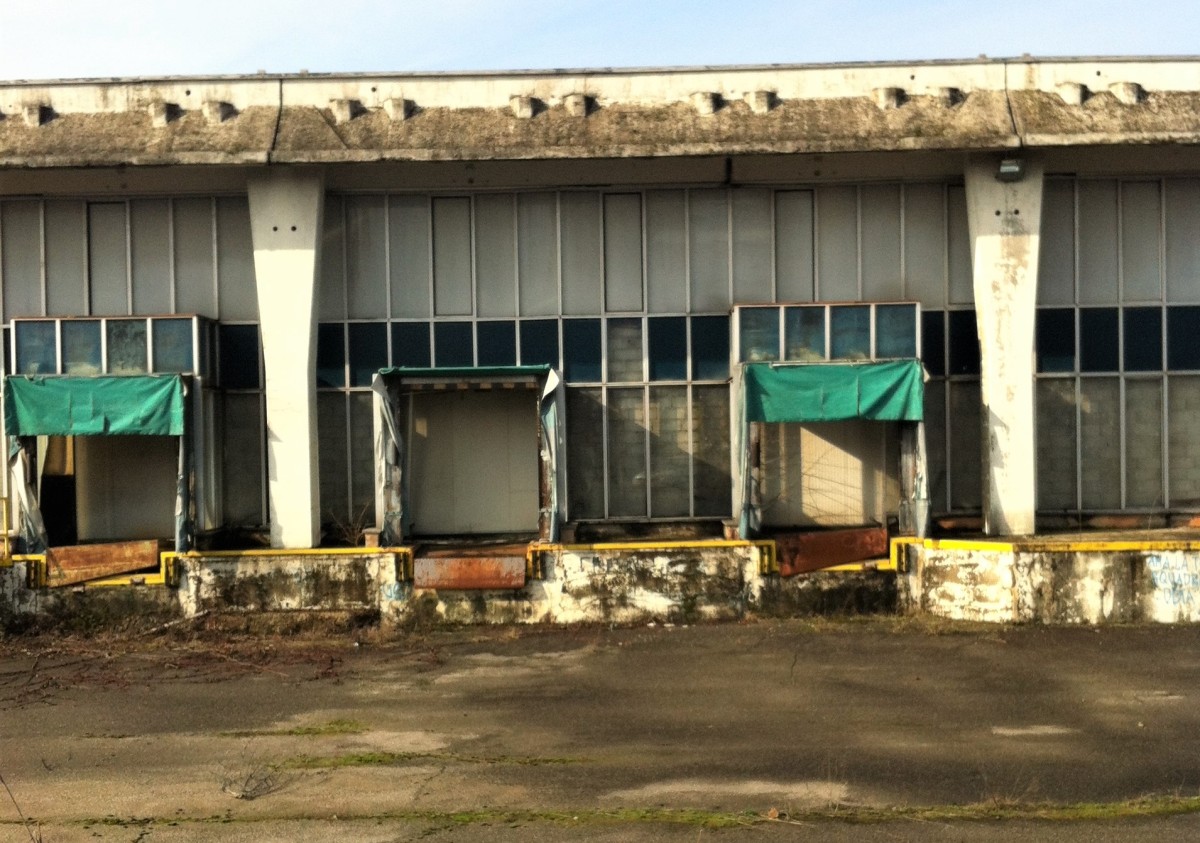 Un intervento di restauro "timido" per la rinascita dell'ex fabbrica ...