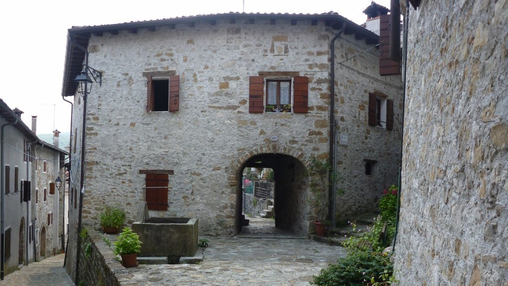 Cosa vedere a Frisanco e Poffabro: piatti tipici e dintorni — idealista ...