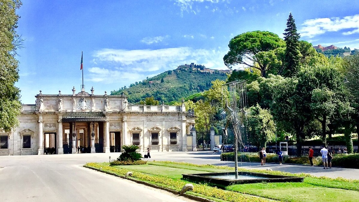 Cosa vedere a Montecatini Terme? Centro, funicolare e dinotrni ...