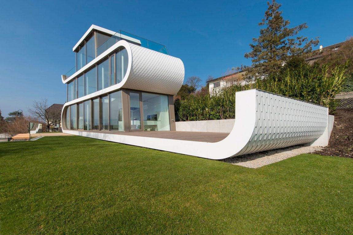 Una "serpeggiante" casa futuristica con vista sul lago di Zurigo ...