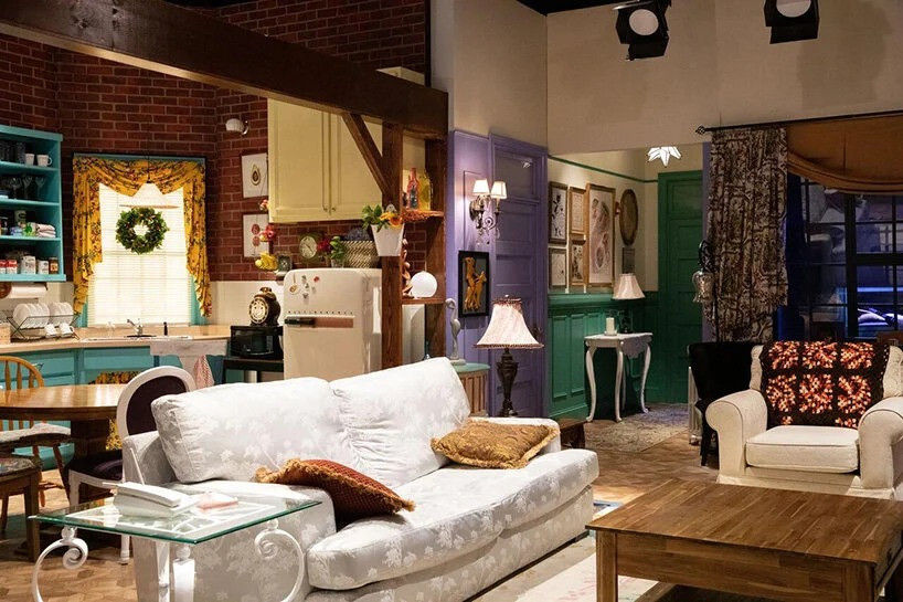 Friends compie 25 anni, la casa che puoi prenotare che ricrea l ...