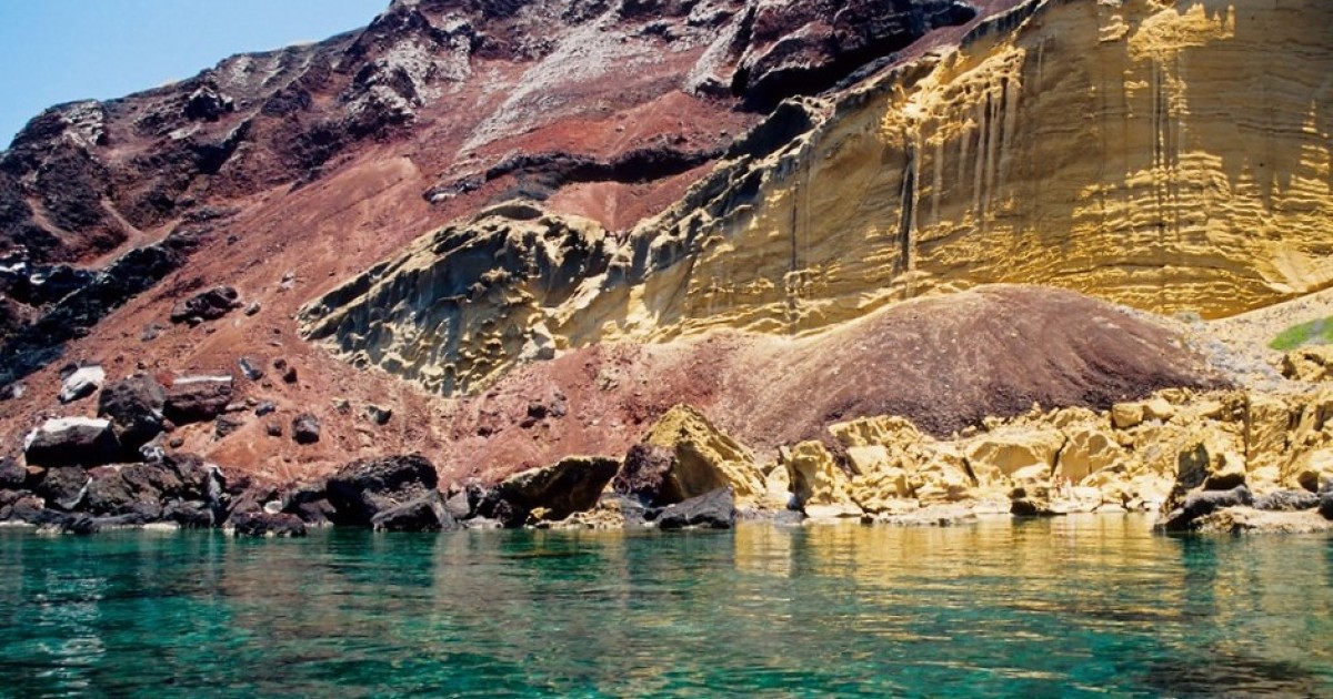 Cosa vedere a Linosa: itinerario di un giorno e migliori spiagge ...