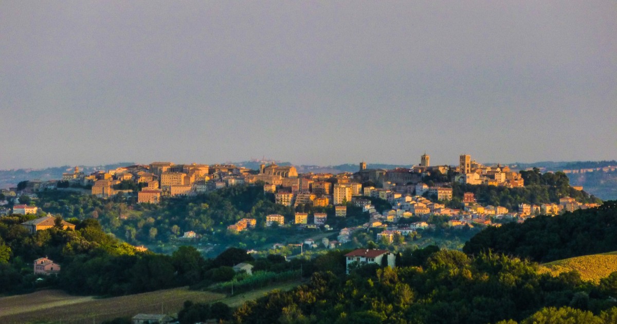 Cosa vedere a Osimo: centro, grotte, piatti tipici, dintorni ...