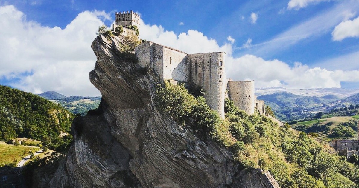 Castello di Roccascalegna: cosa vedere, dove si trova e orari — idealista/news